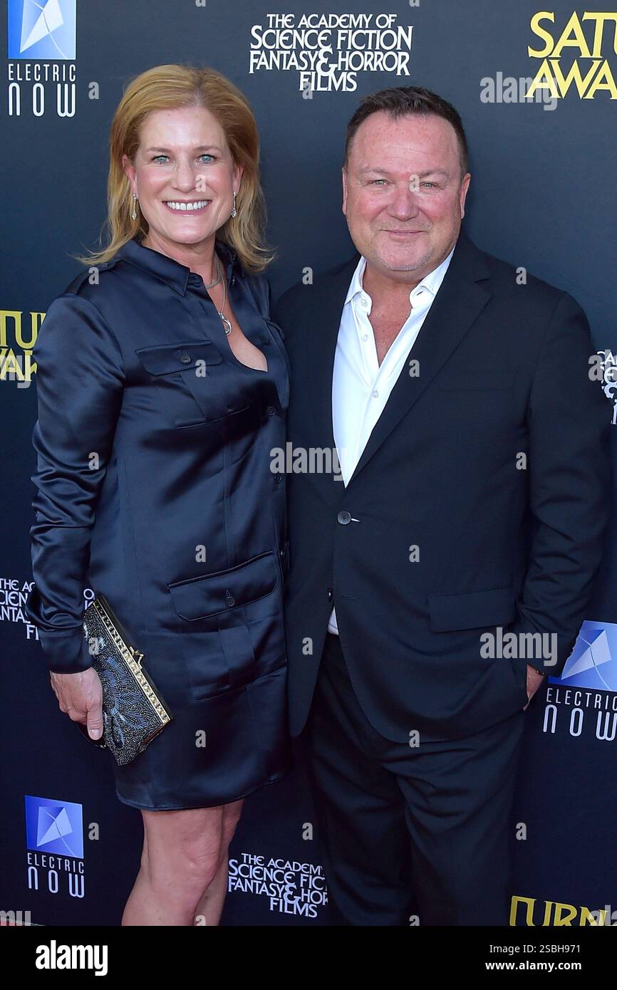 Chad Oaks mit Begleitung bei der Verleihung der 52. Saturn Awards 2025 ...