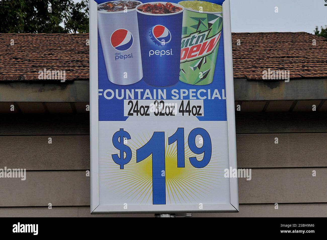 Lewiston/Idaho/USA / 03.October 2019 /Pepsi vending machine and poster ...