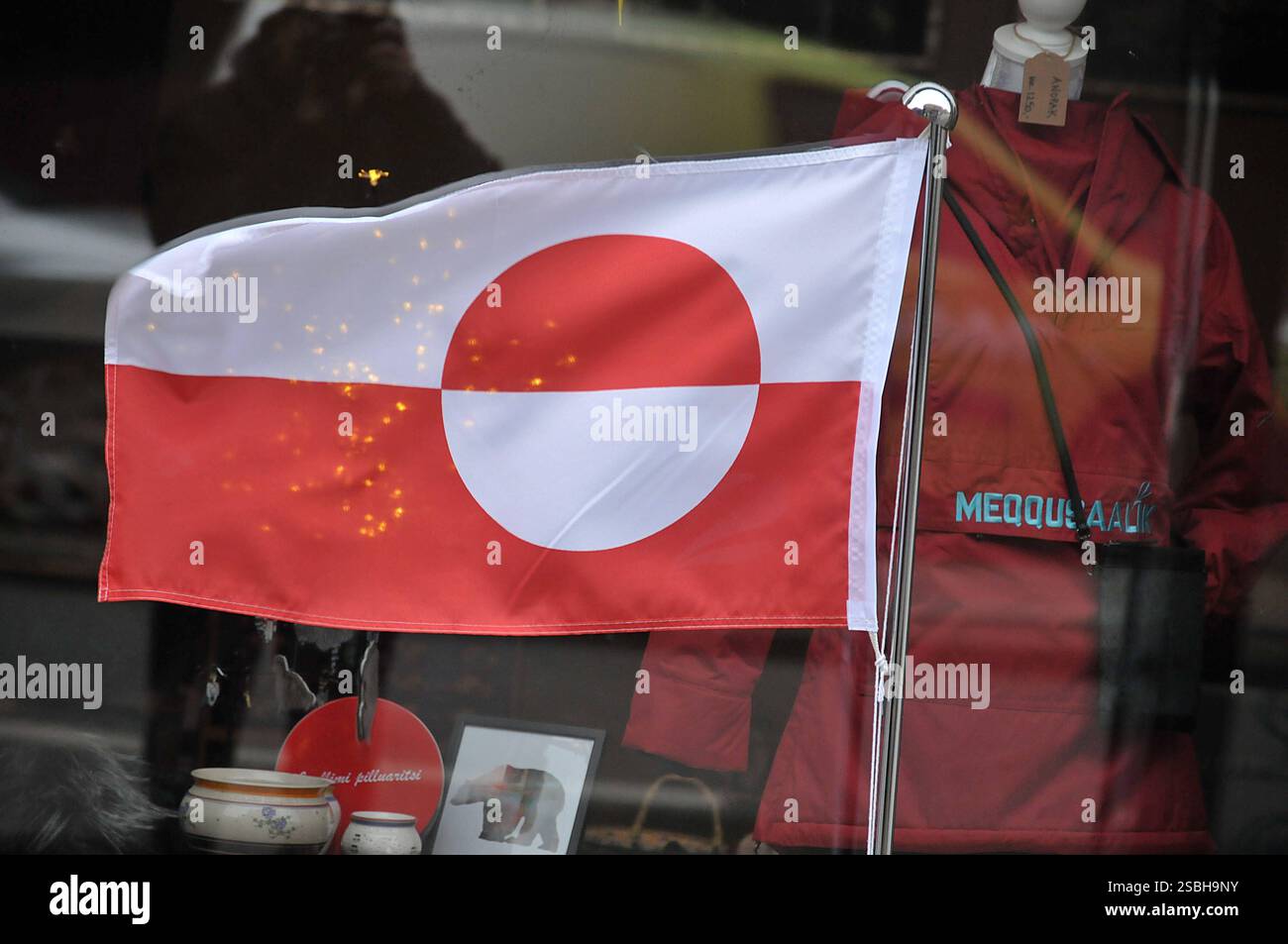 Copenhagen /Denmark/ 27.November 2019/ Greenlands national fkag fly ...