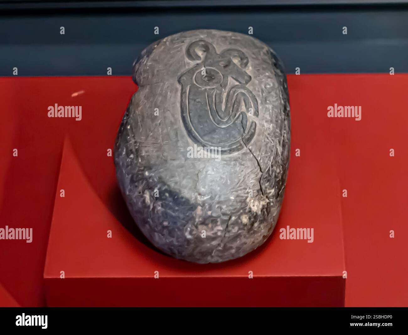 Figured ritual stone plaques, Çayönü Tepesi Neolithic settlement in ...