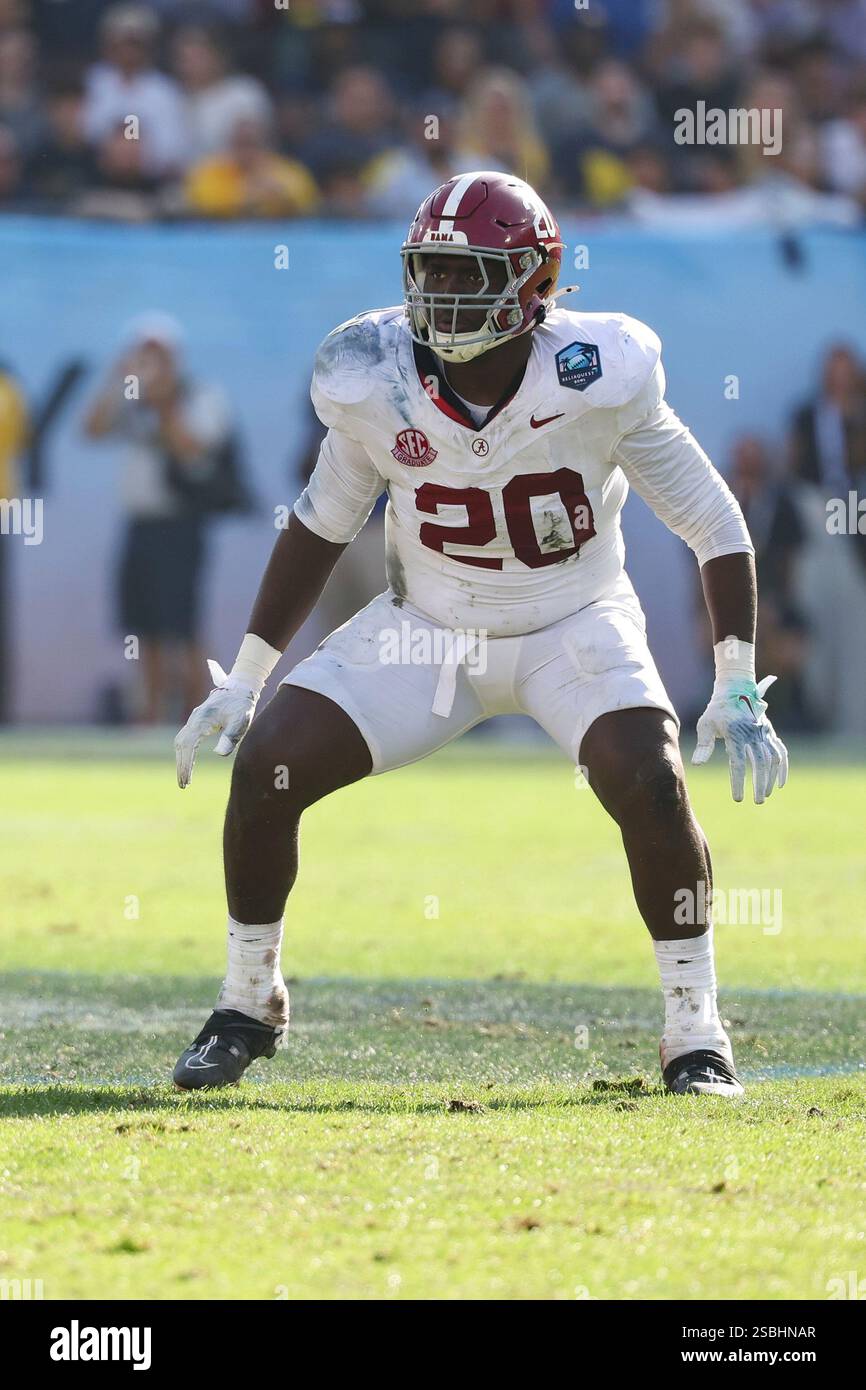 Alabama Crimson Tide defensive lineman Jah-Marien Latham (20) takes a ...