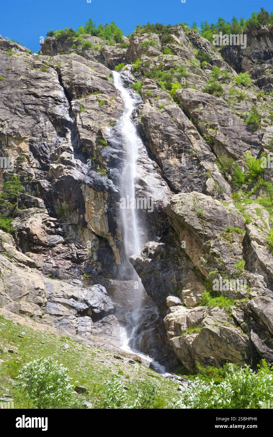 Le Fifre - jagged peak on the right, 3680m. Pic Coolidge left and Barre ...
