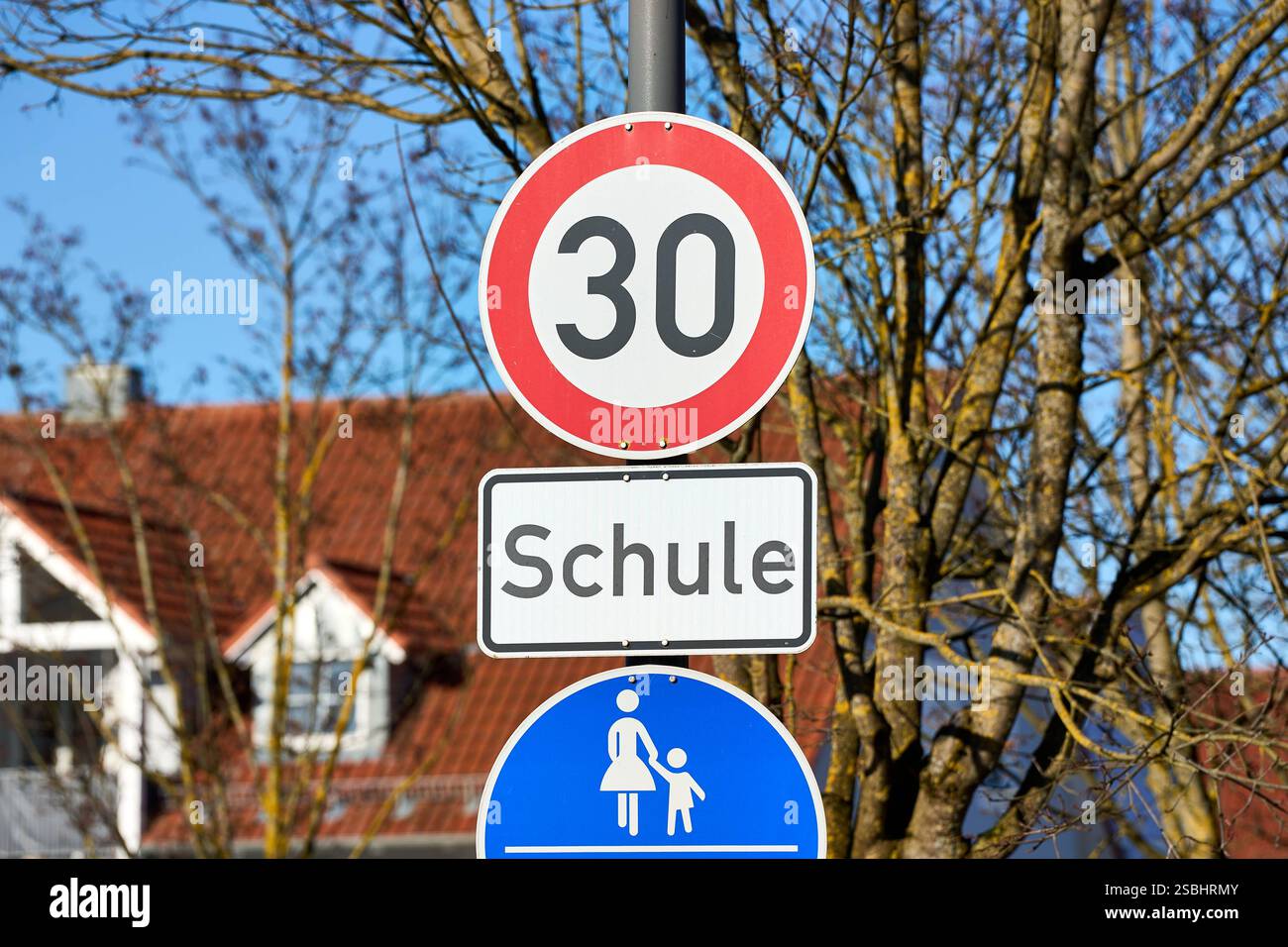 Verkehrsschutz hi-res stock photography and images - Alamy