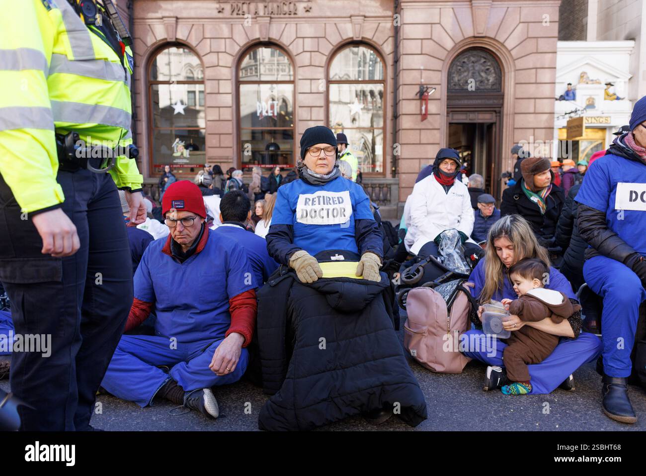 30th January 2025. Royal Courts of Justice, London. Around a 1000 ...
