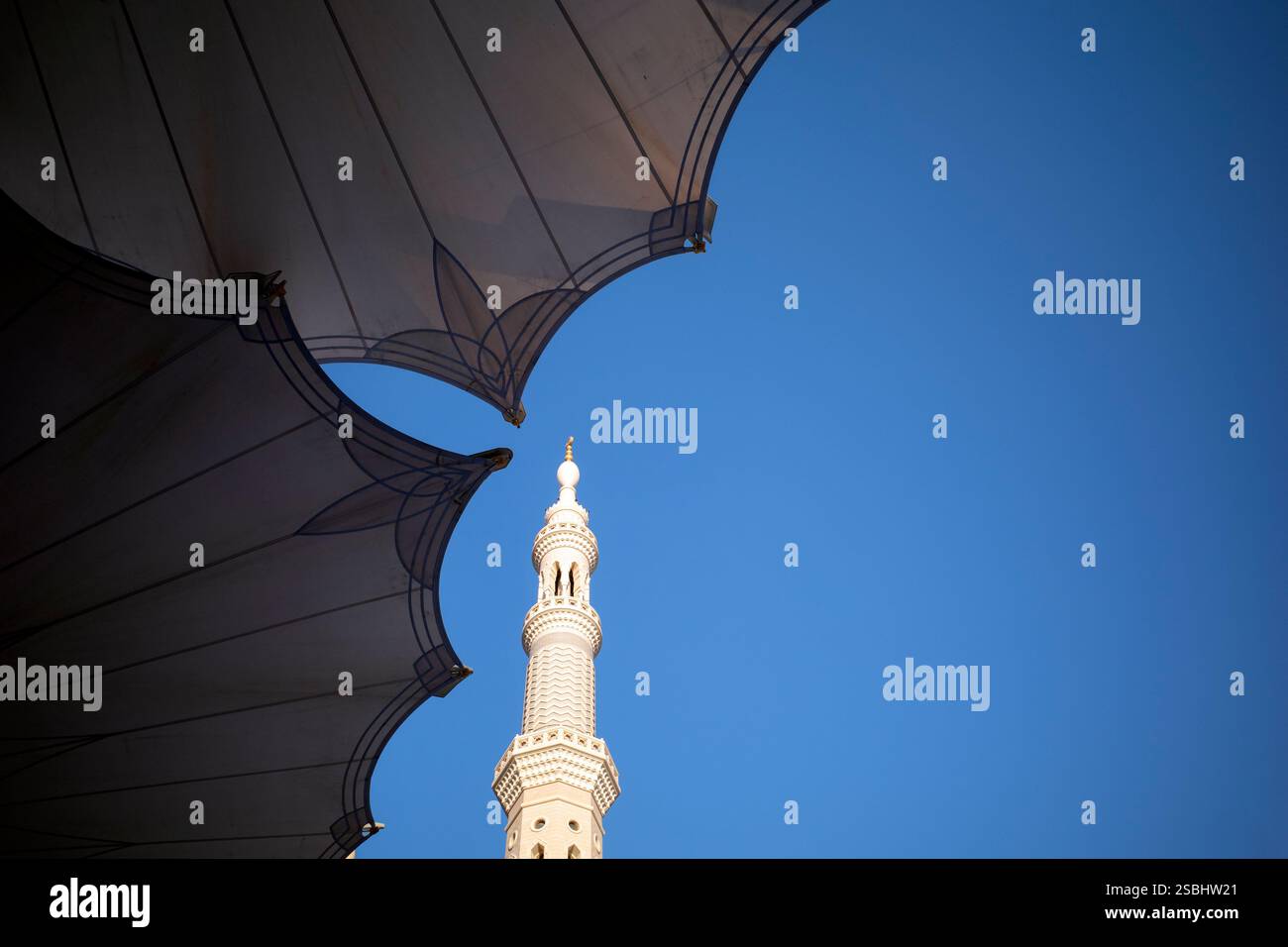 The giant automatic Umbrellas in Prophet Mosque in Madinah, also known ...