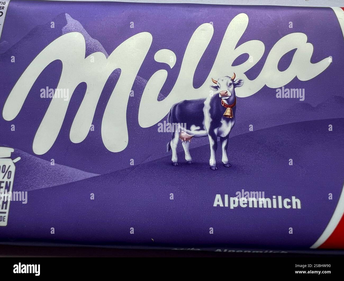 Symbolfoto - Milka Schokolade - Das Milka Logo mit der Lilla Kuh beim ...