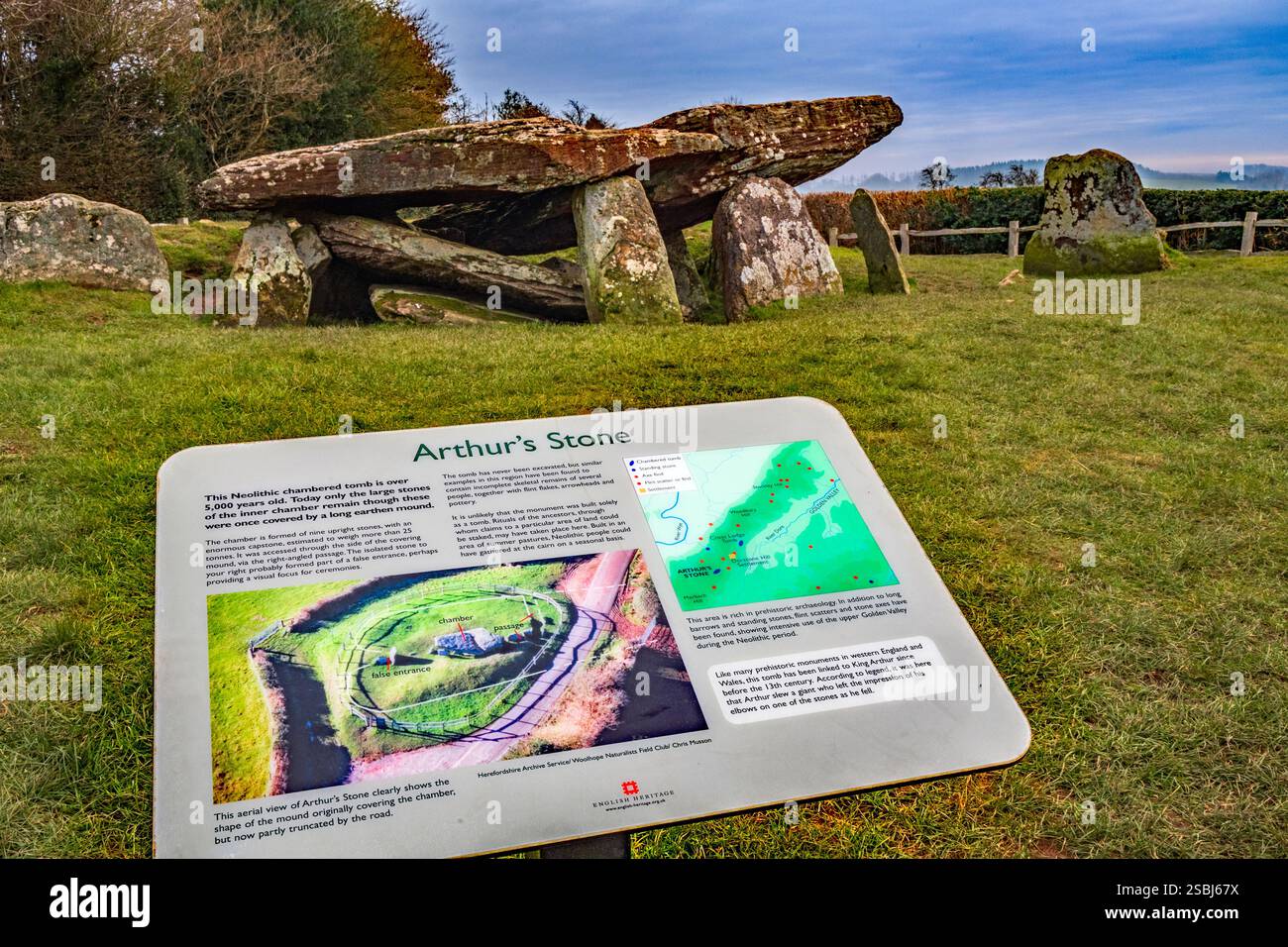 Arthur's Stone, Herefordshire Stock Photo - Alamy