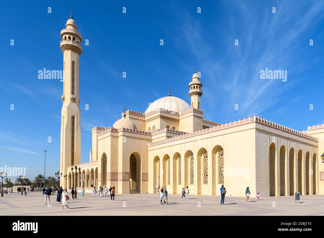 Manama, Bahrain - January 5, 2025: The Al Fateh Grand Mosque, a ...