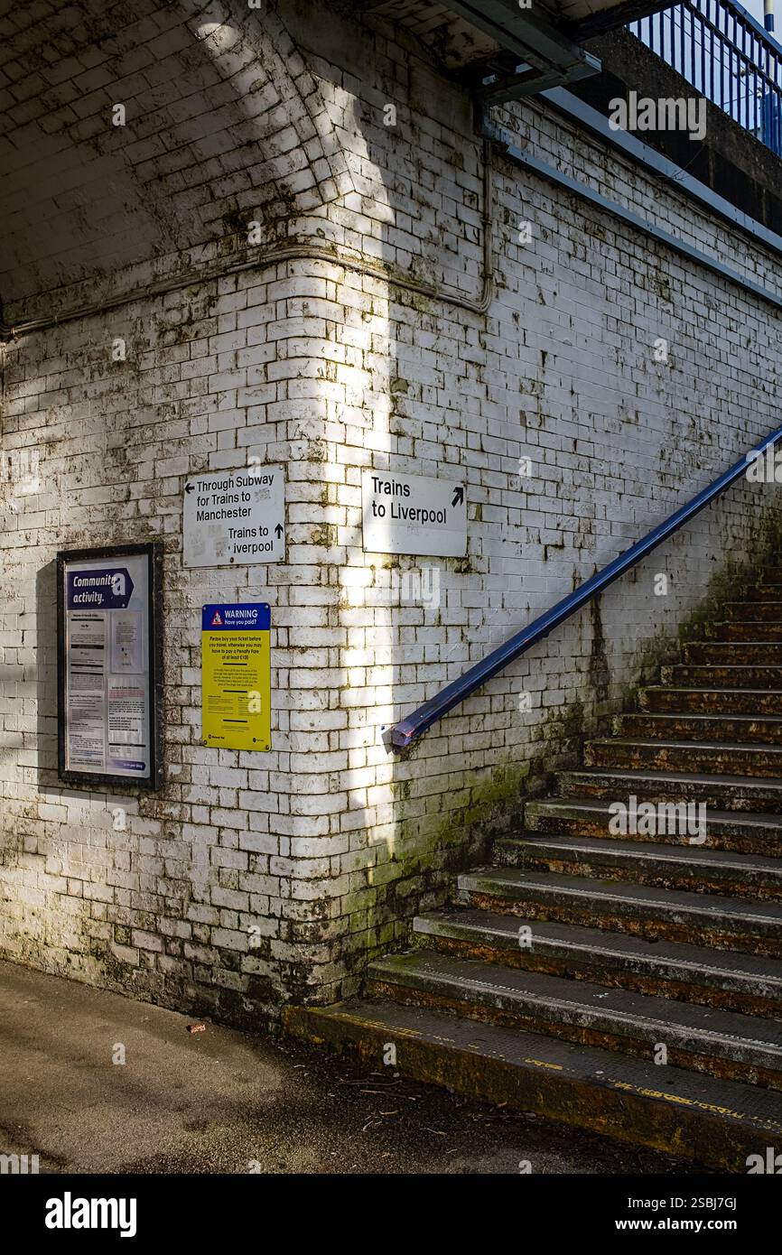 Patricroft railway station hi-res stock photography and images - Alamy