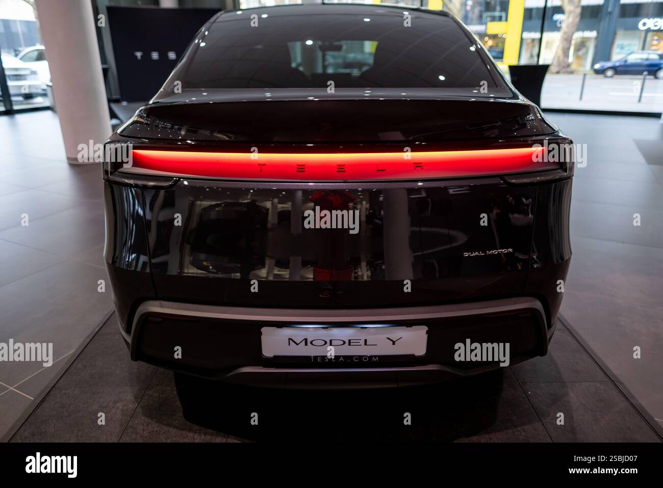 new Tesla car Model Y Juniper 2025 in Studio, black Metallic electric ...