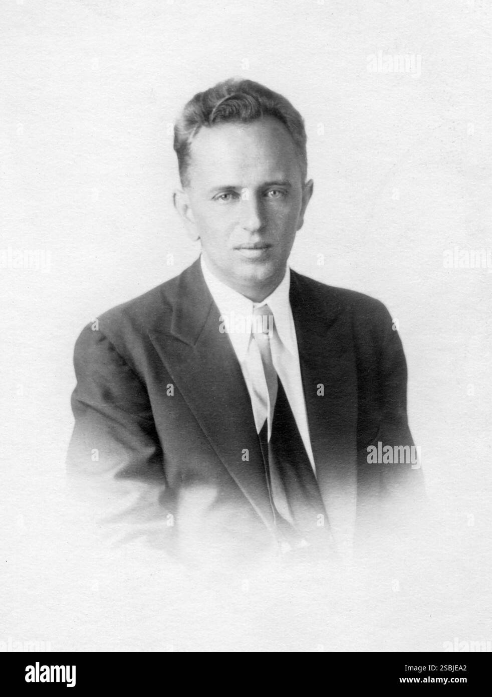 Theodosius Grigorievich Dobzhansky (1900-1975) was an American ...