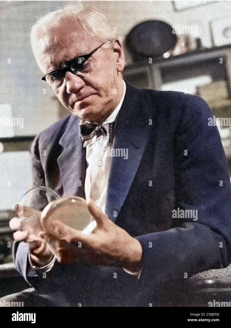 Alexander Fleming (August 6, 1881 - March 11, 1955) was a Scottish ...