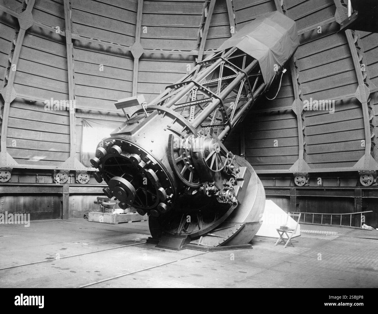 The 60-inch reflecting telescope, Mount Wilson Observatory, c. 1920 ...