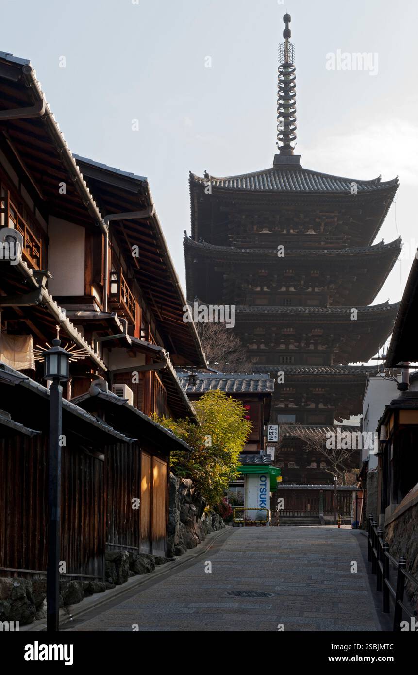 Yasaka Pagoda at Hokanji Temple in the Higashiyama district is a ...
