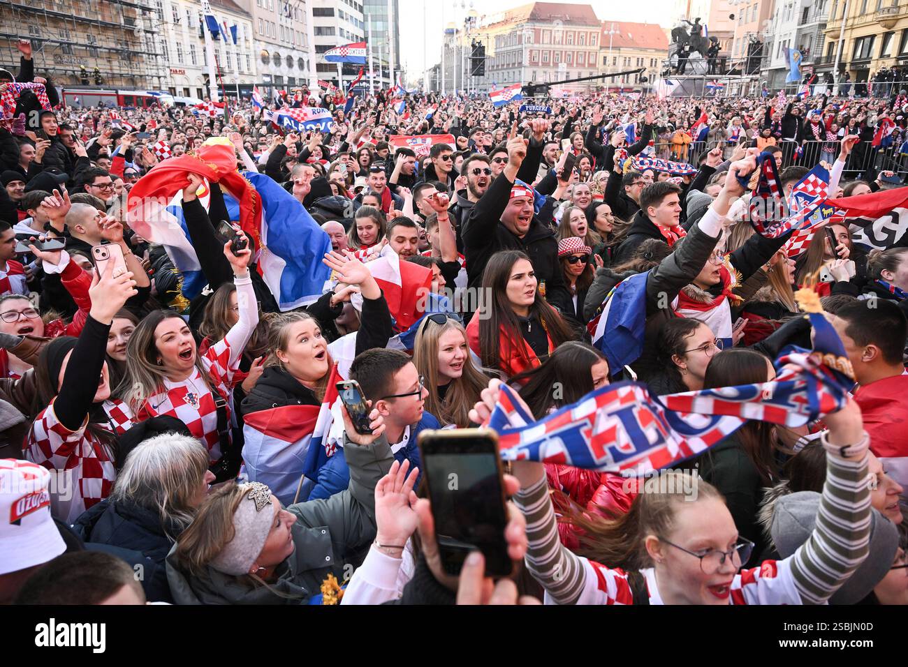 Zagreb, Hrvatska. 03rd Feb, 2025. Croatian fans welcoming Croatia Handball Team during ...