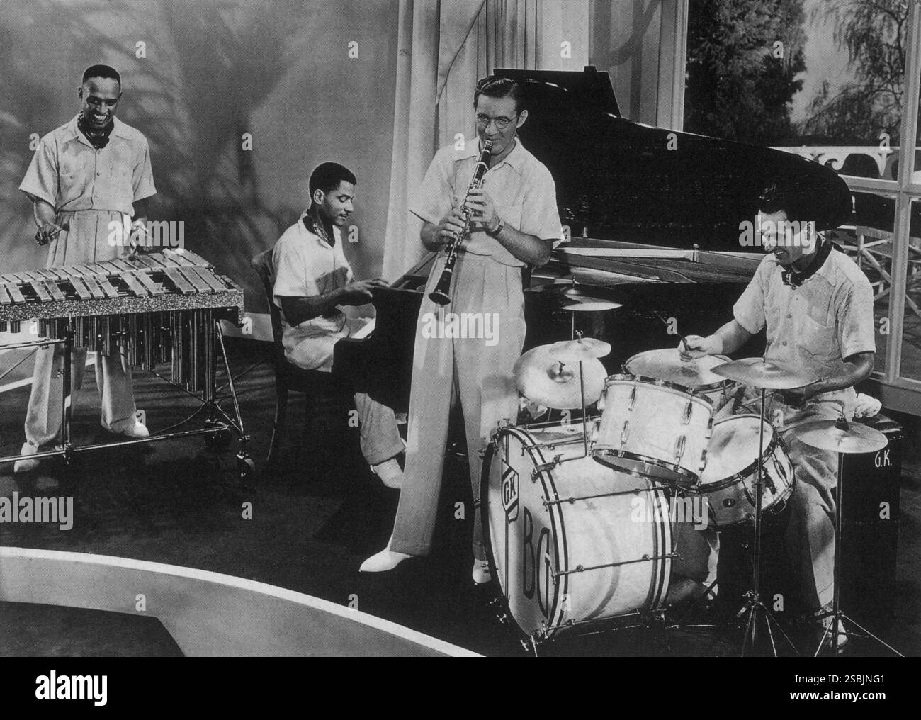 The Benny Goodman Quartet, 1937. Left to right, Lionel Hampton (b. 1908 ...