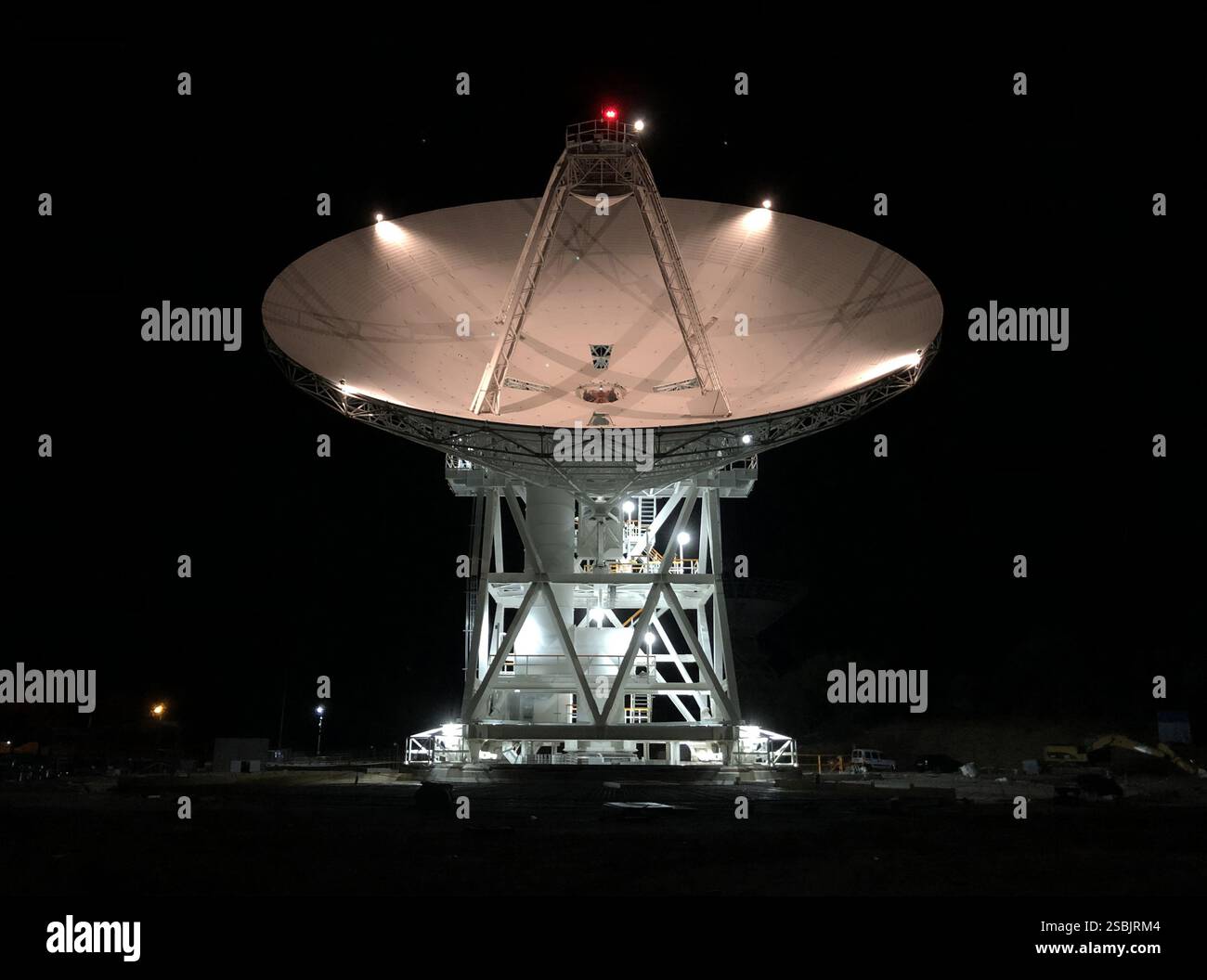 Deep Space Station 56 (DSS-56), a 34-meter-wide (112-foot-wide) beam ...