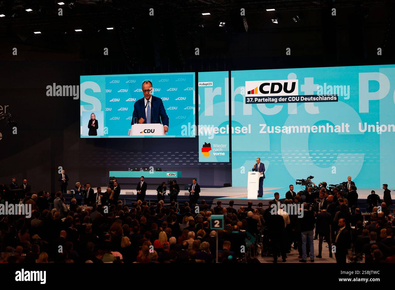 Friedrich Merz beim 37. Parteitag der CDU Deutschlands im CityCube Berlin. Berlin, 03.02.2025 ...