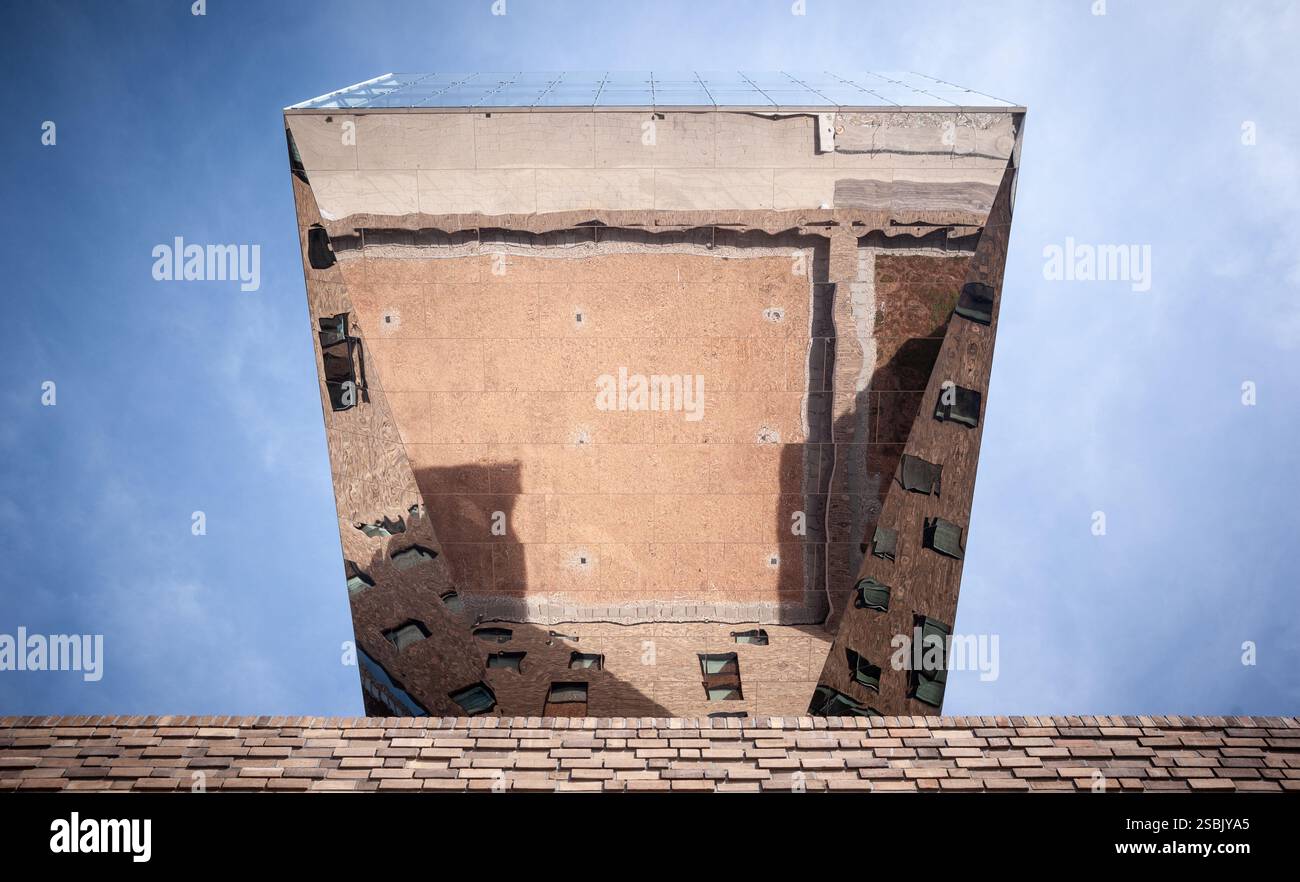 View modern brick building hi-res stock photography and images - Alamy