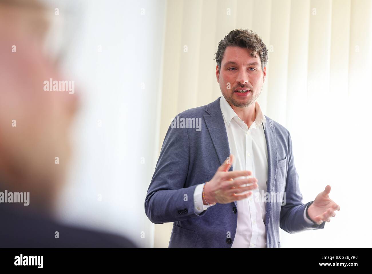 03 February 2025, Saxony-Anhalt, Bitterfeld-Wolfen: Linus Froböse ...