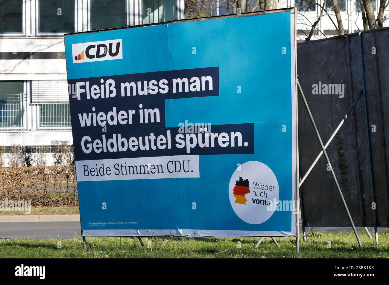 Wahlplakat der CDU zur Wahl zum 21. Deutschen Bundestag. Bonn, 02.02. ...