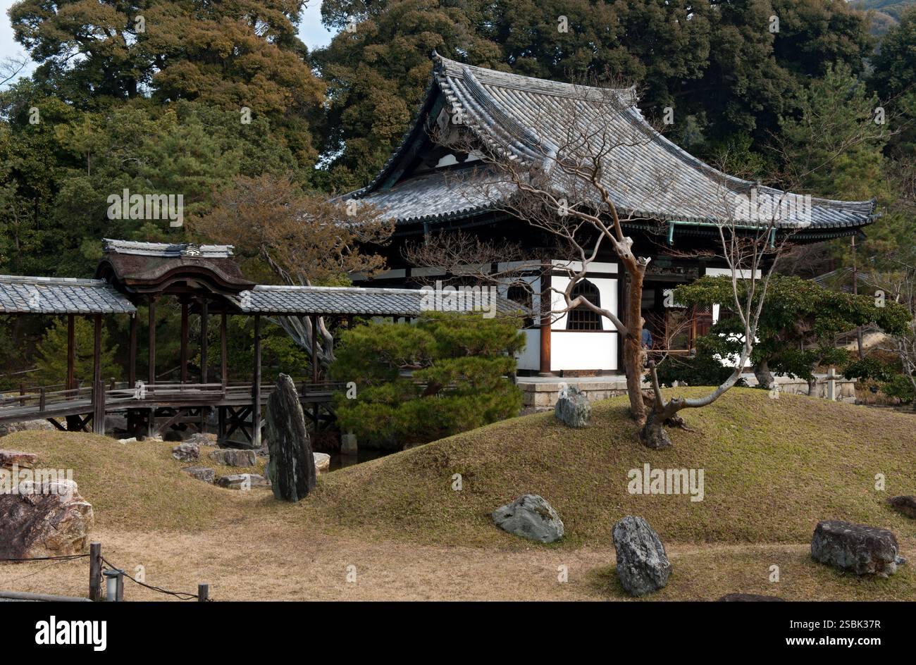 Kodaiji (高台寺) Zen Buddhist temple in Kyoto's Higashiyama district was ...