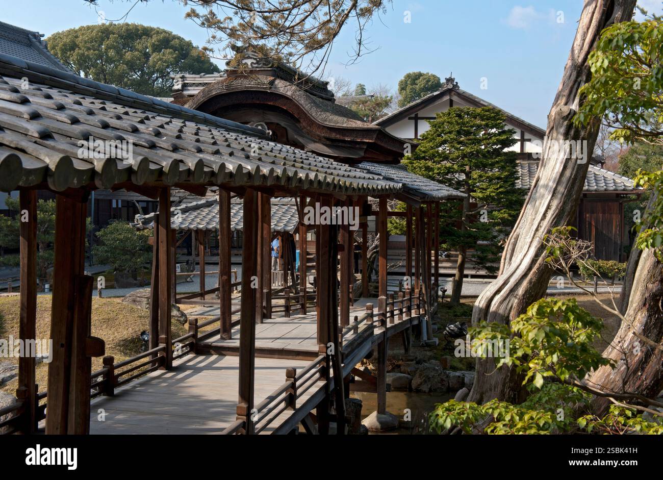 Kodaiji (高台寺) Zen Buddhist temple in Kyoto's Higashiyama district was ...
