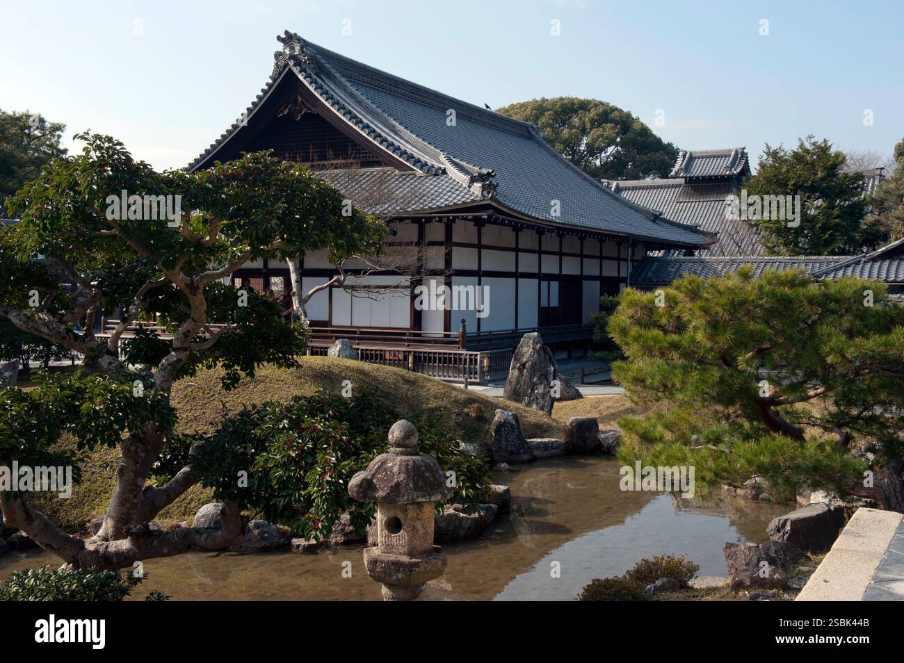 Kodaiji (高台寺) Zen Buddhist temple in Kyoto's Higashiyama district was ...