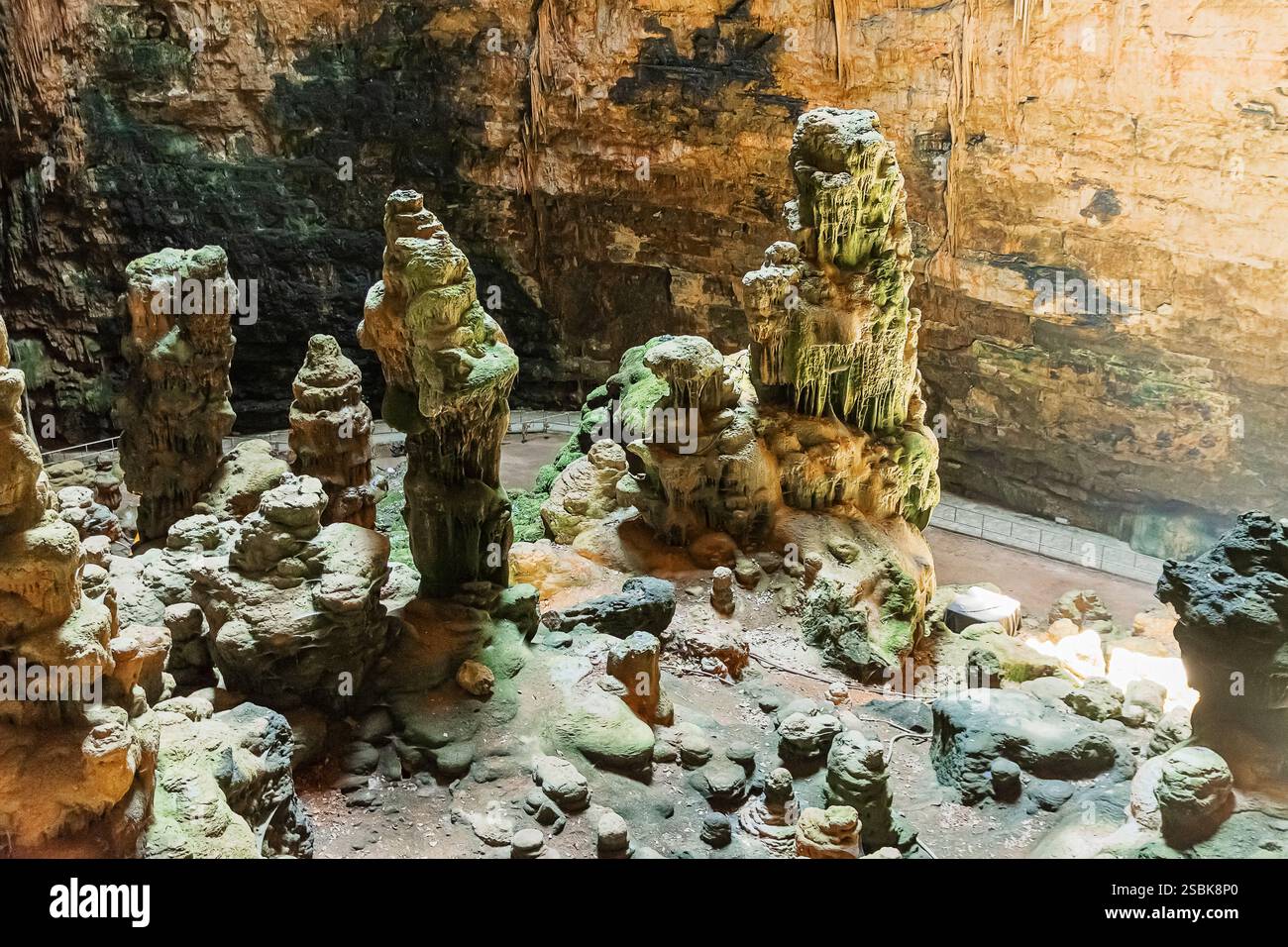 Spectacular limestone hi-res stock photography and images - Alamy