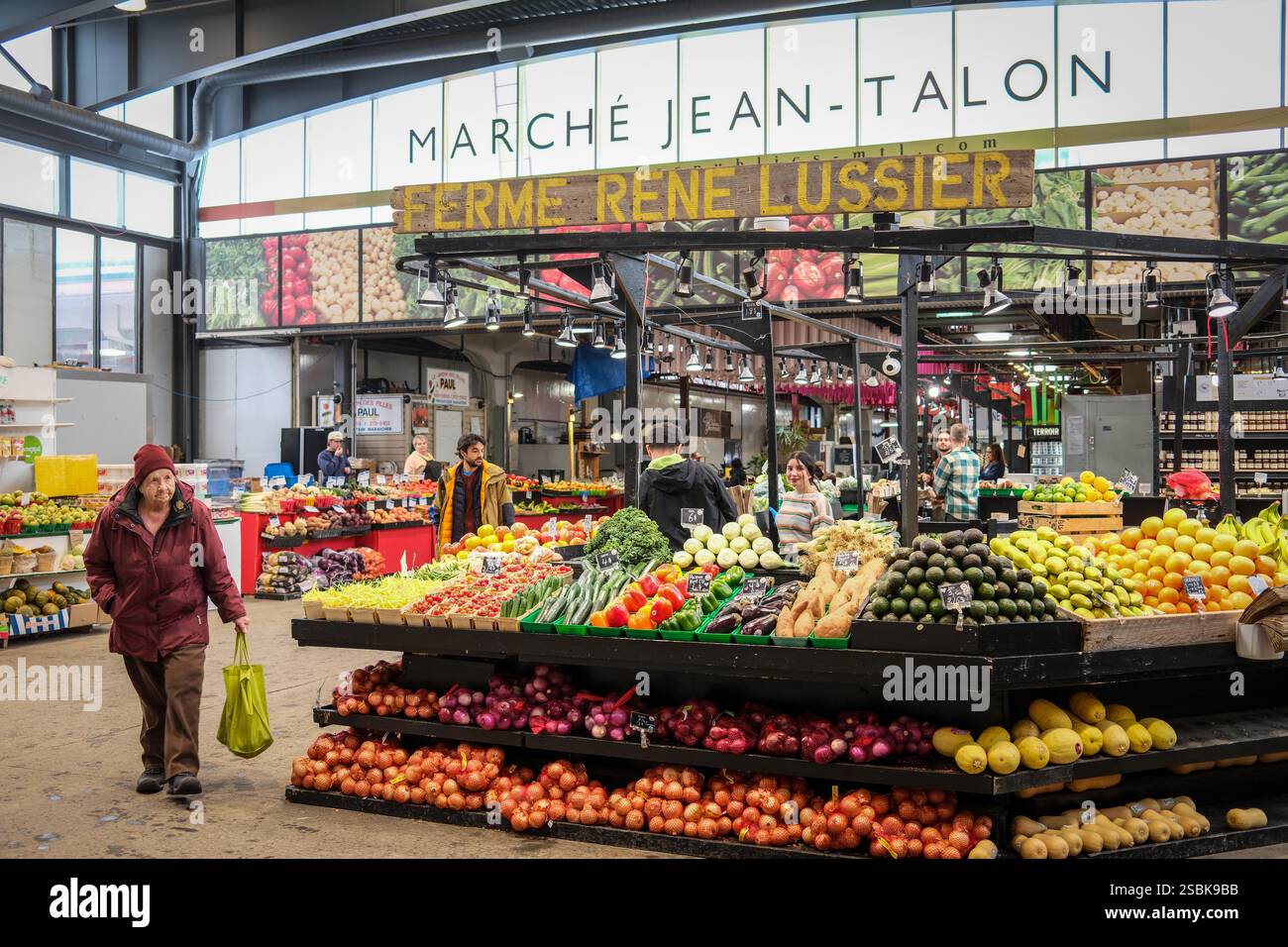 February 3, 2025, Montreal, Quebec, Canada: Canadian consumers call for ...