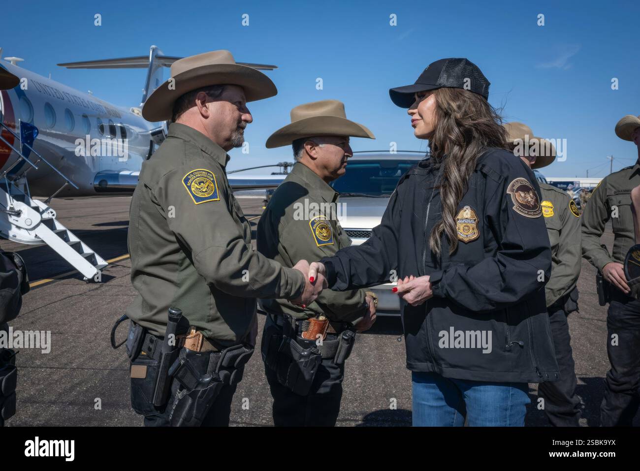 Dhs secretary kristi noem hi-res stock photography and images - Alamy