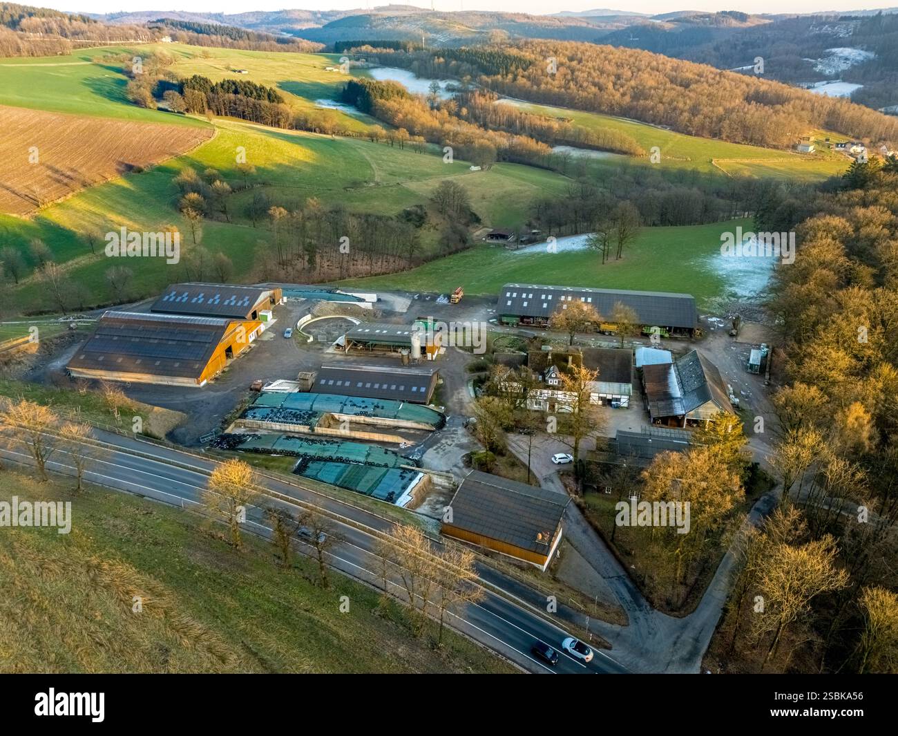 Luftbild, Howald am Biggesee, Aussiedlerhof, Bauernhof, Rhode, Olpe ...