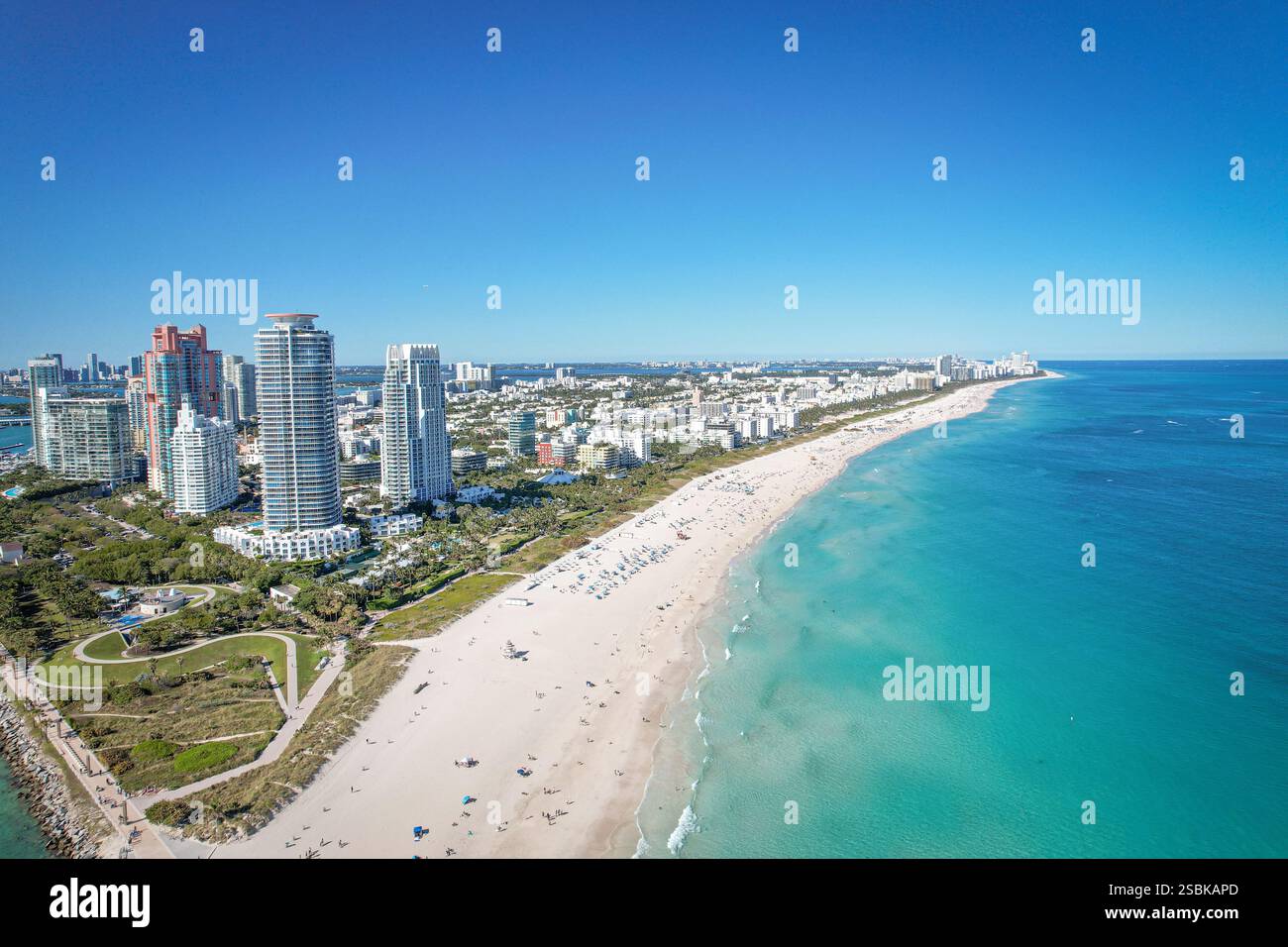 Aerial miami beach luxury landscape hi-res stock photography and images ...