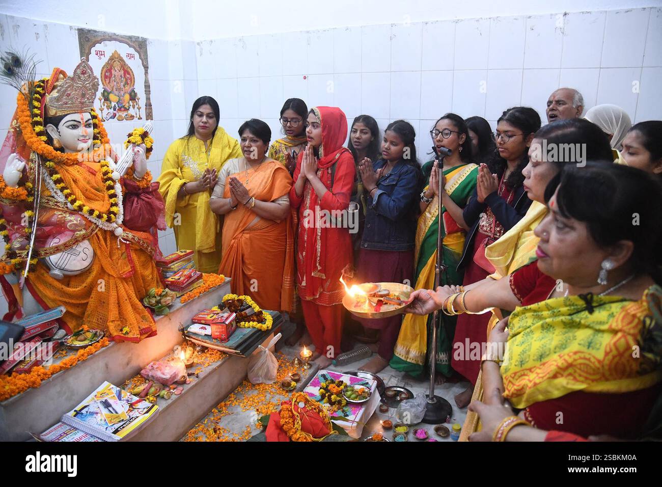 Patna, India. 03rd Feb, 2025. PATNA, INDIA - FEBRUARY 3: Teachers and ...