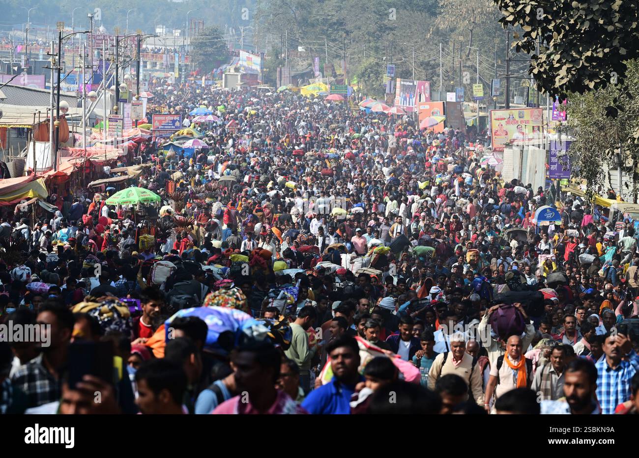 Prayagraj, India. 04th Feb, 2025. PRAYAGRAJ, INDIA - JANUARY 28: A ...