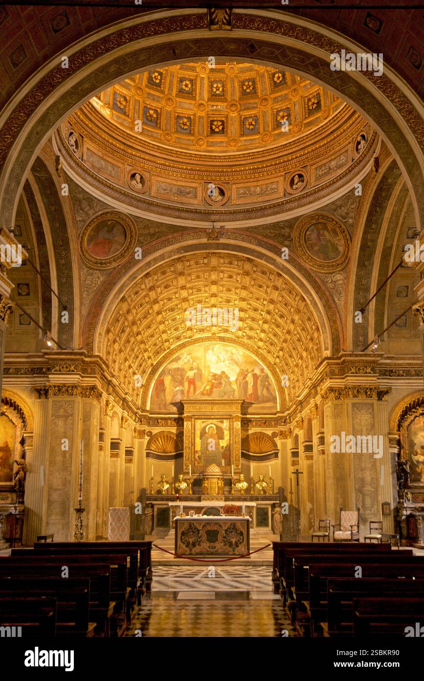 Interior of the Chiesa di Santa Maria presso San Satiro, Milan ...