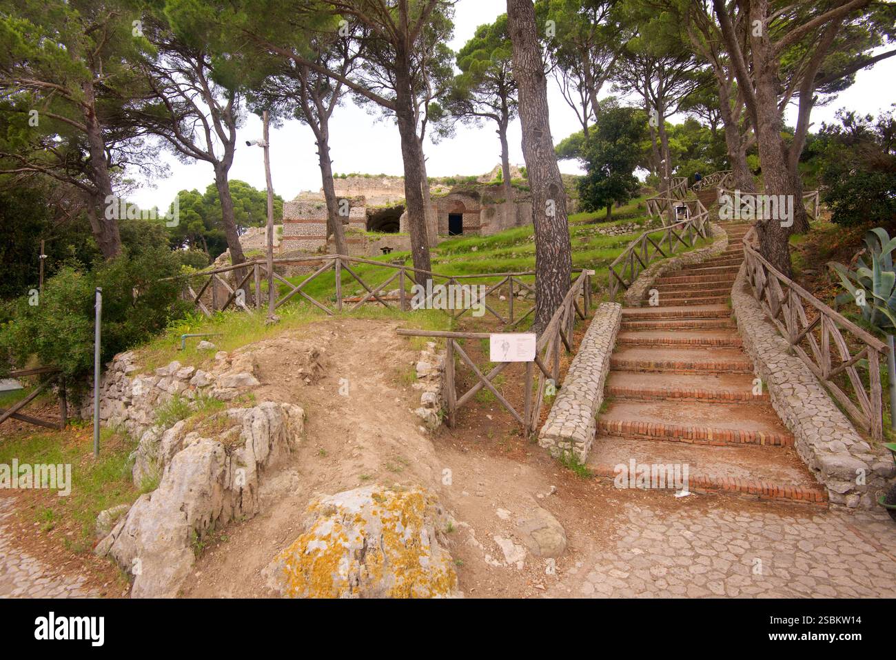 Ruins of the Roman Villa Jovis. Vlla Jovis ('Villa of Jupiter') is a ...