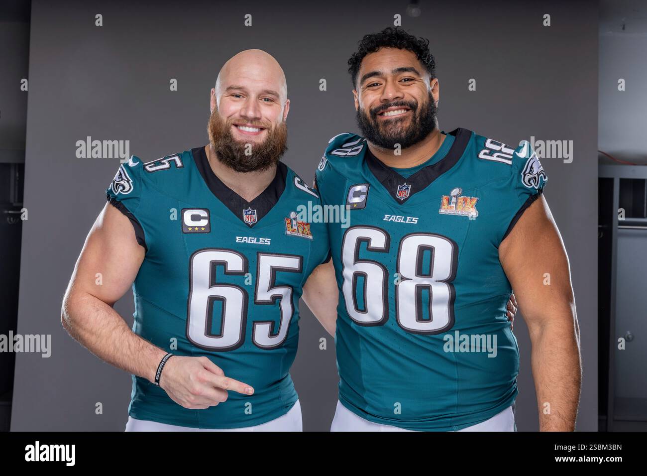 Philadelphia Eagles' Lane Johnson (65) and Jordan Mailata (68) pose for ...