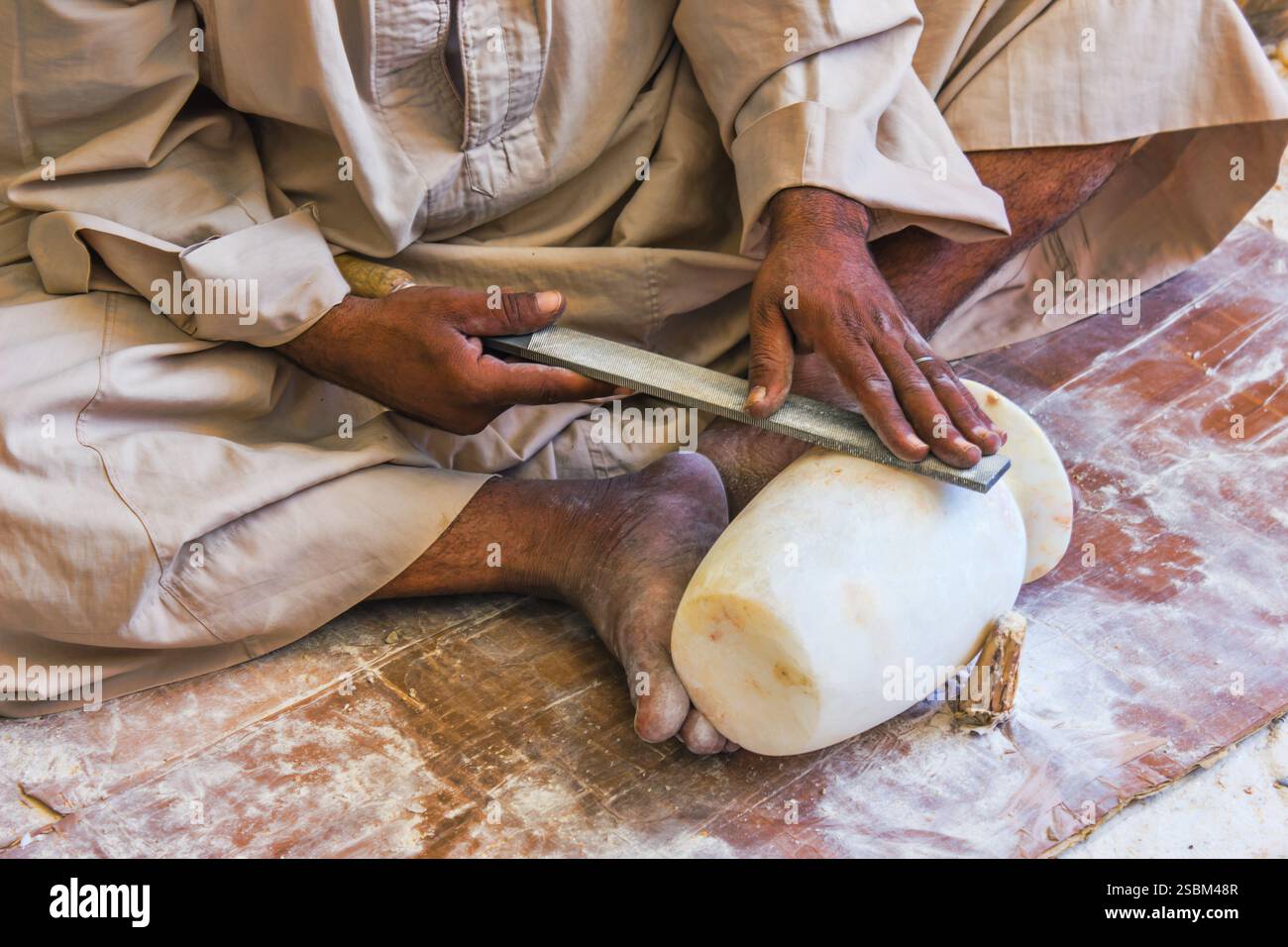 hand processing of stone craftsmen Arab of Egypt Stock Photo - Alamy