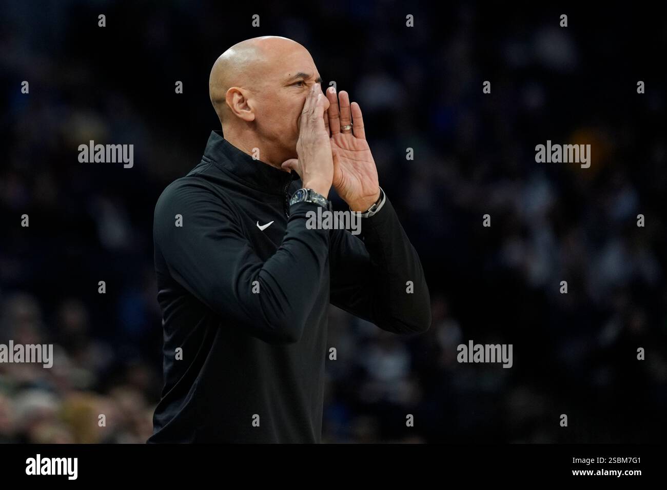 Sacramento Kings head coach Doug Christie yells during the first half ...