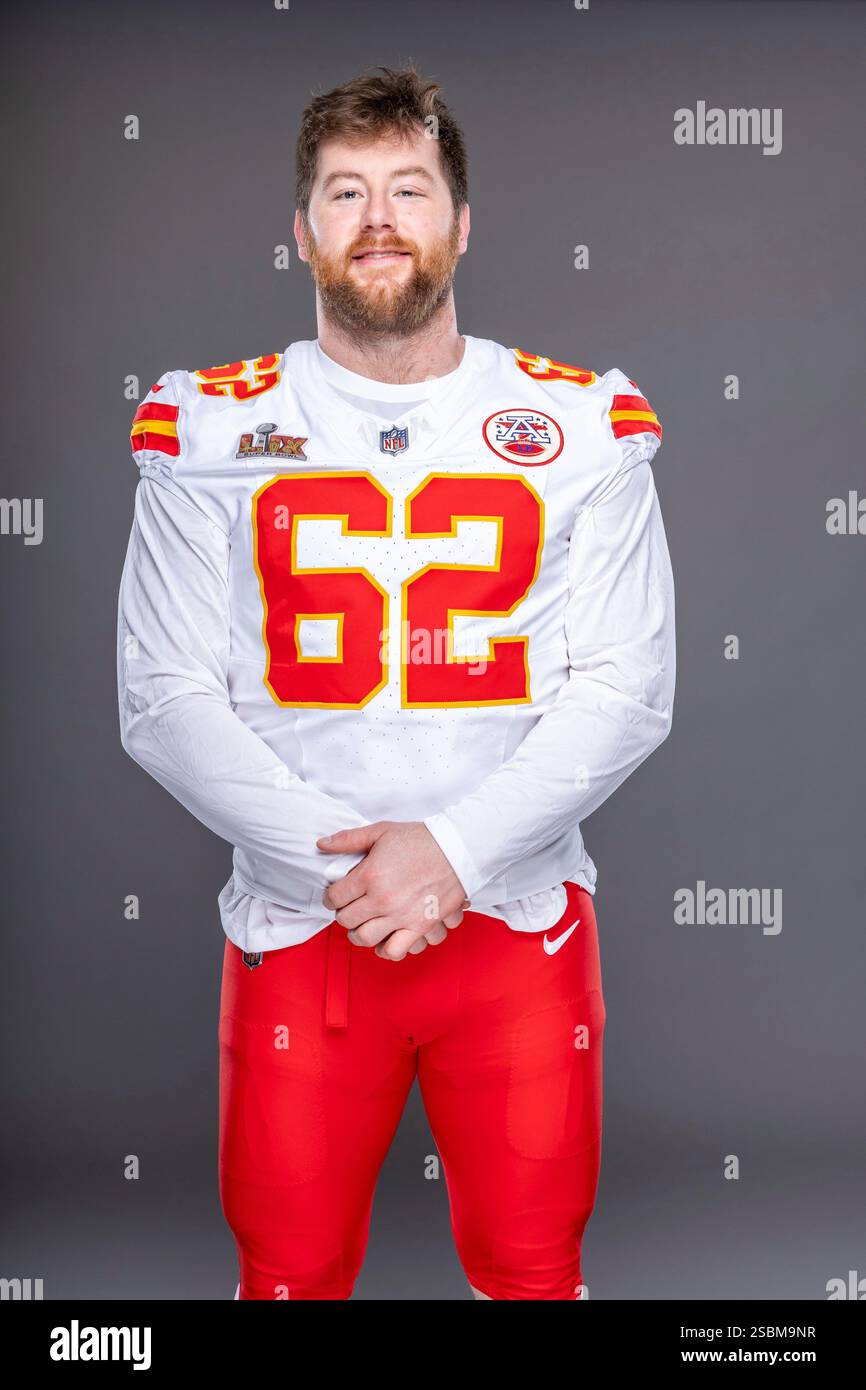 Kansas City Chiefs' Joe Thuney (62) poses for a portrait at NFL ...