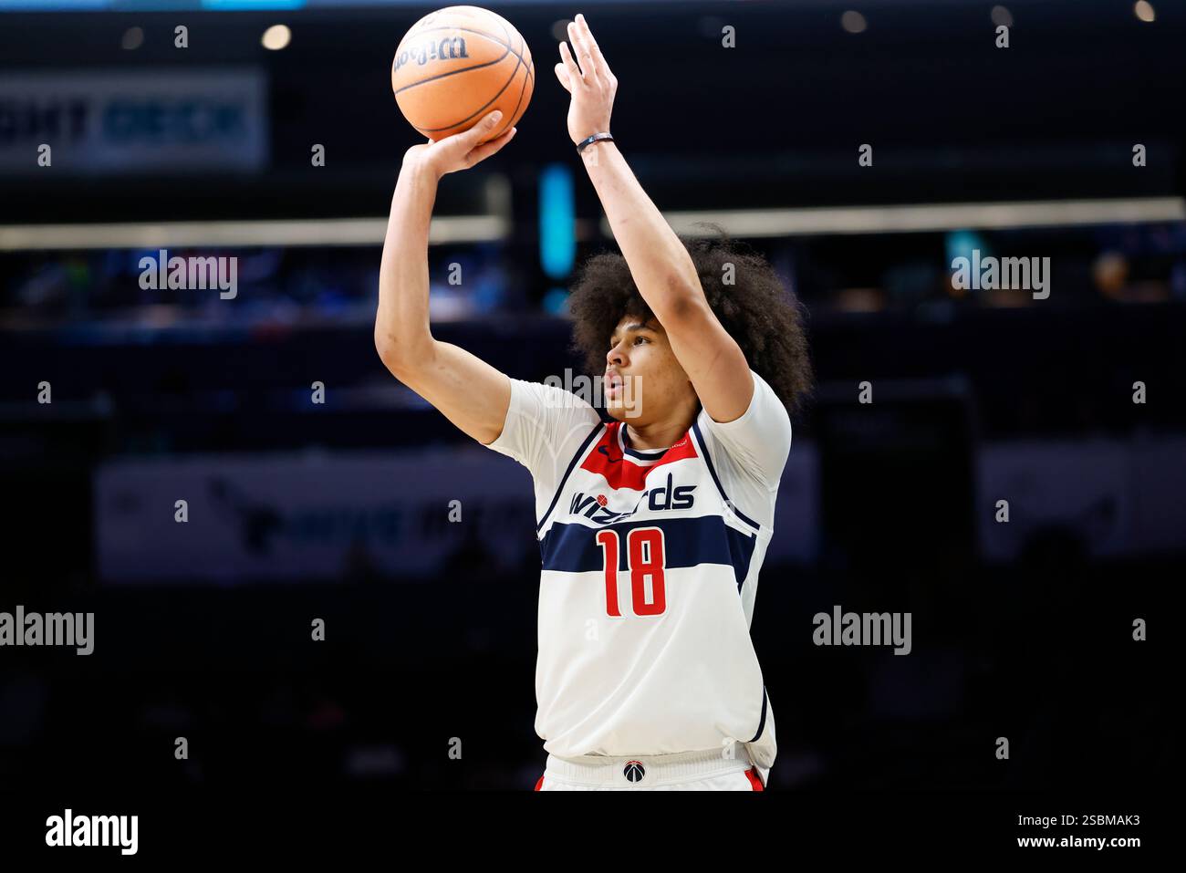 Washington Wizards forward Kyshawn George prepares to shoot against the ...