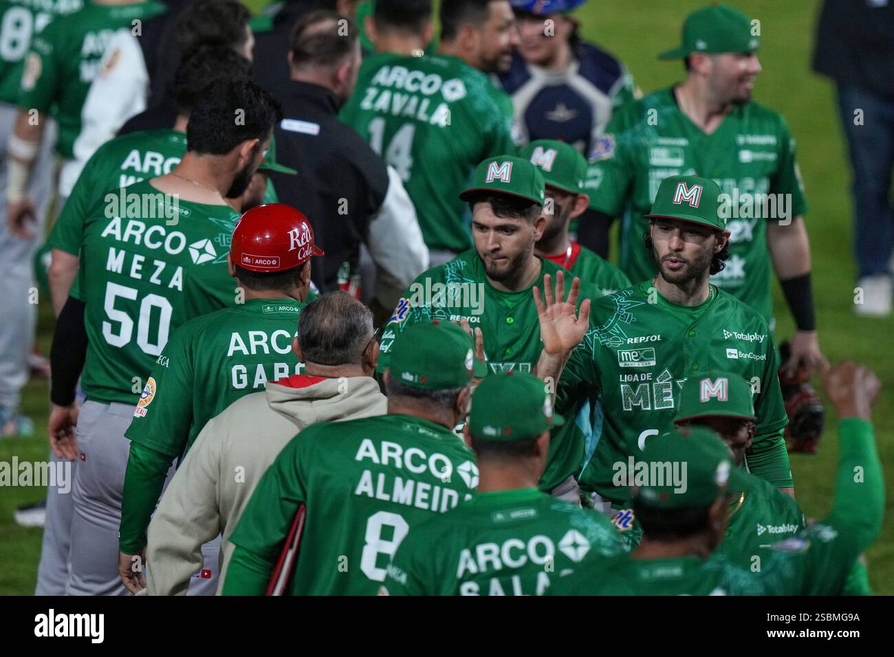 Players of Mexico celebrate after a Caribbean Series baseball game ...