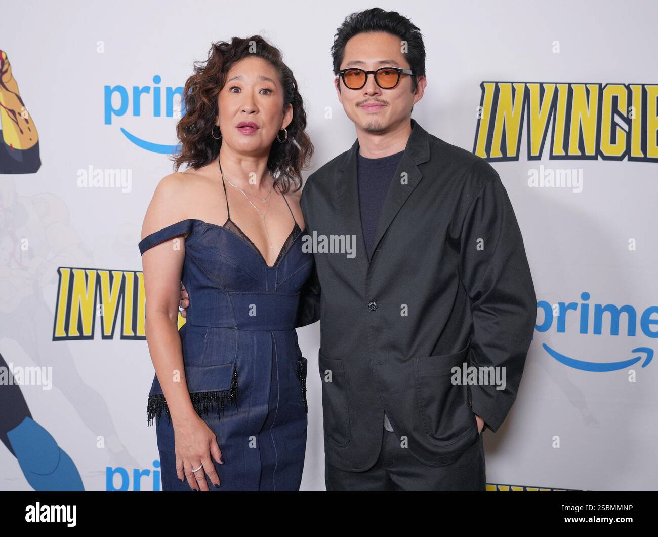Los Angeles, USA. 03rd Feb, 2025. (L-R) Sandra Oh and Steven Yeun ...