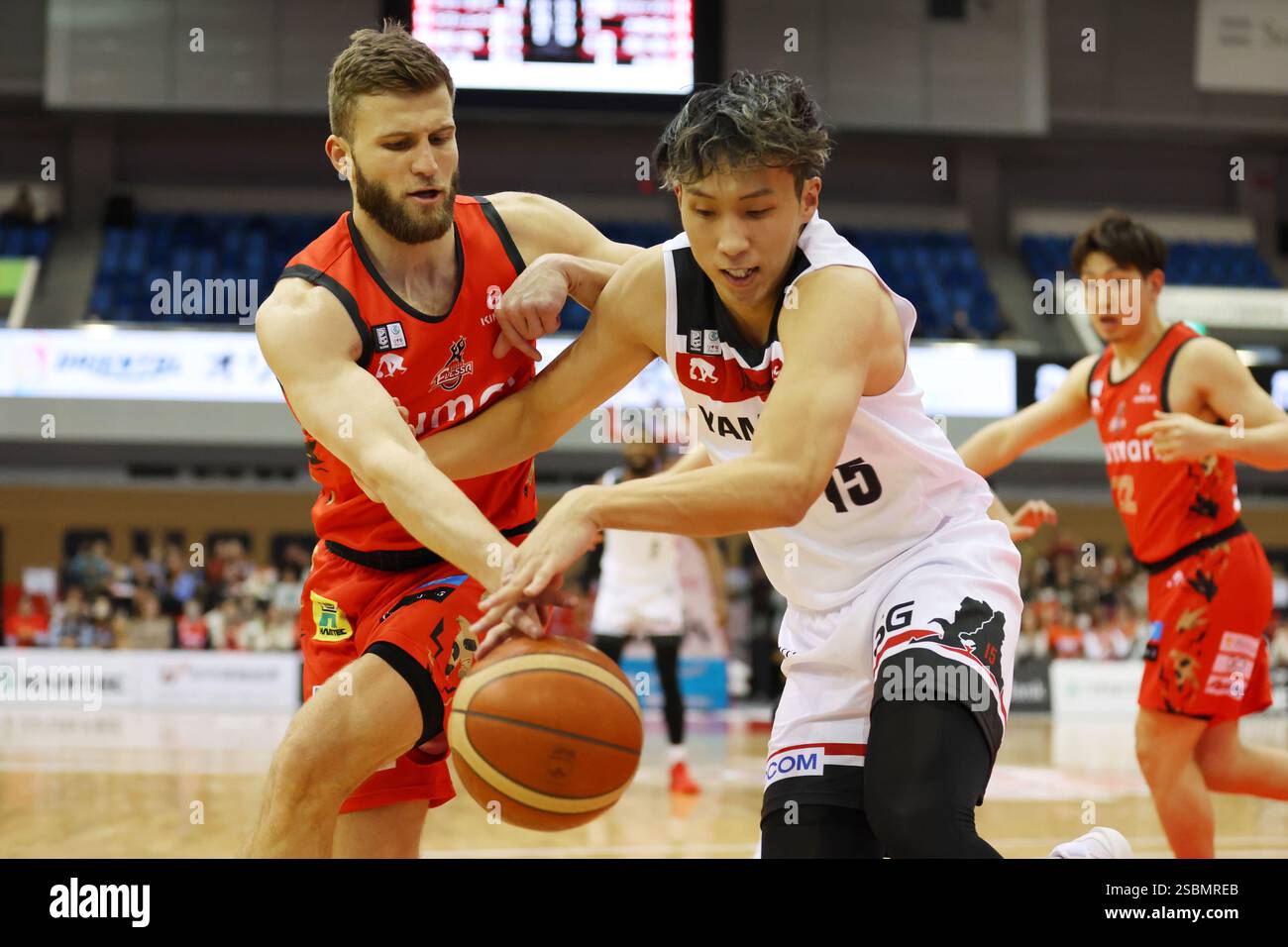 Ookini Arena Maishima, Osaka, Japan. 2nd Feb, 2025. (L to R) Ryan Luther (Evessa), Tatsumi Yu ...