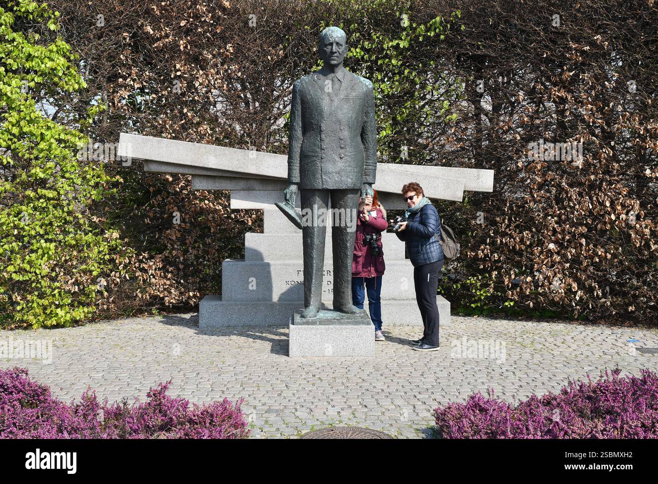 Copenhagen/Denmark 30 April 2018 Statue of King Frederik of Denmak he ...
