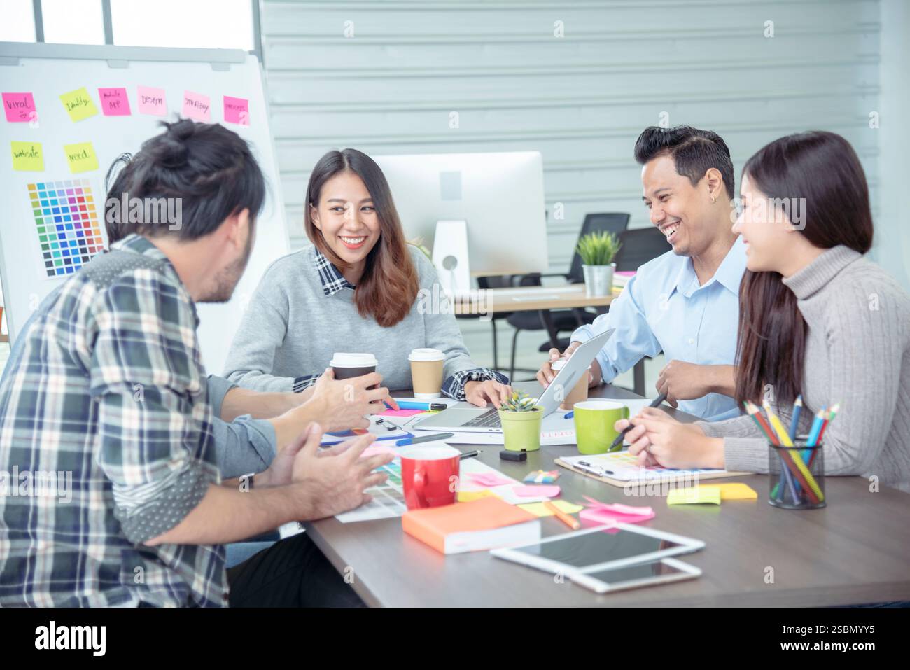 Multi Ethnics Teamwork Collaboration Team Meeting Communication concept in Business people ...