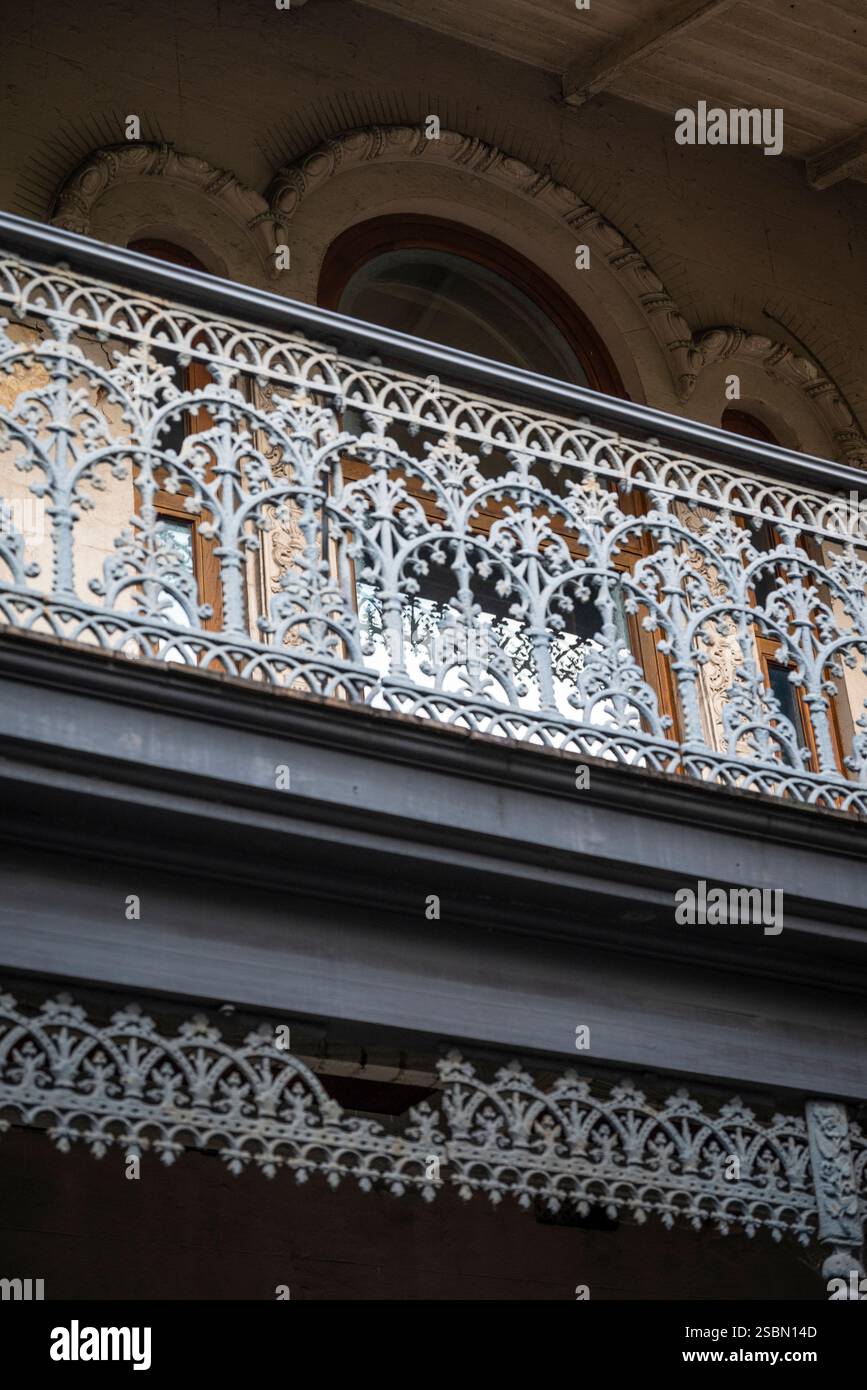 Victorian-era house with cast-iron balcony, Sydney, Australia Stock ...