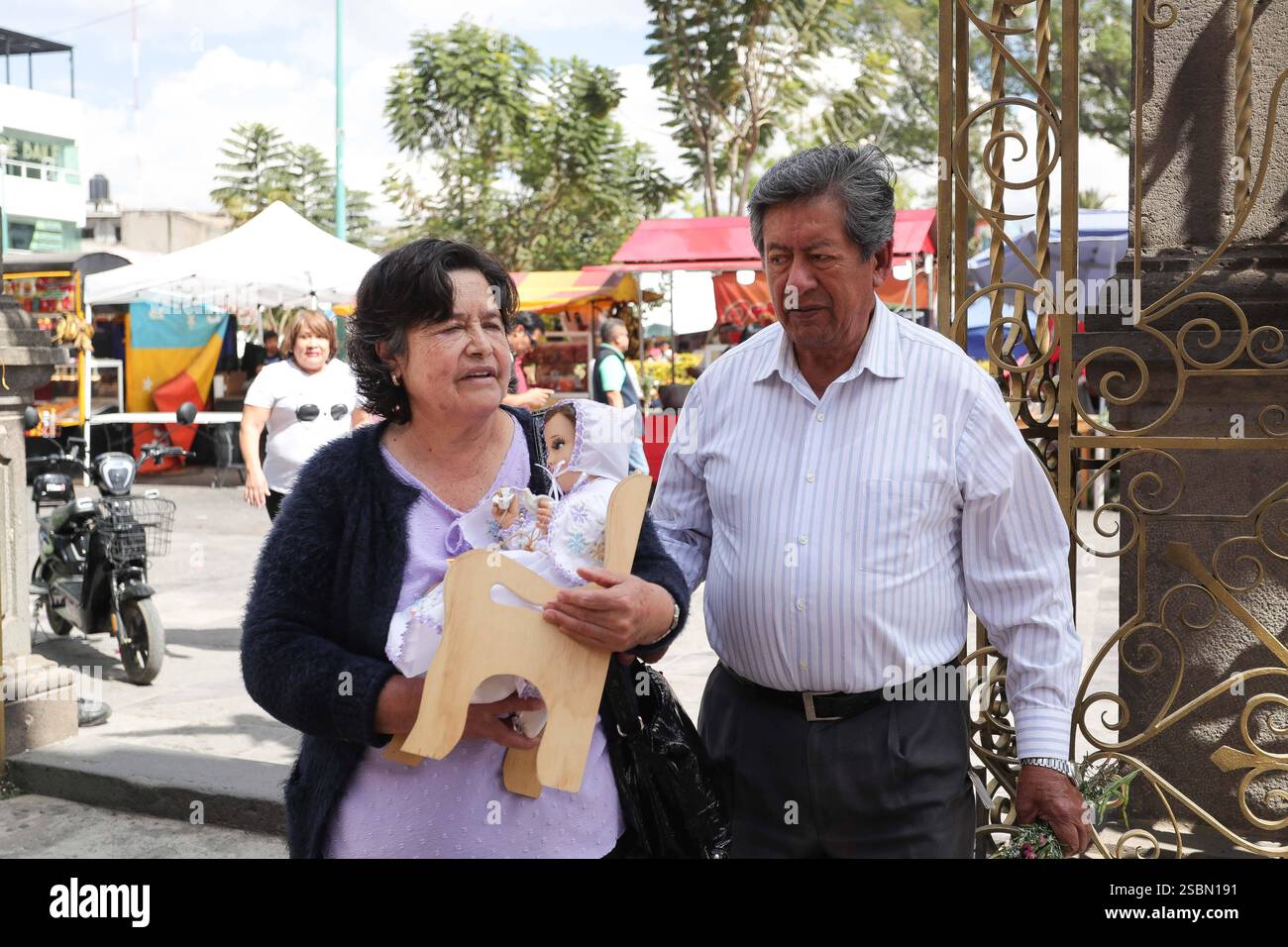 Blessing of Baby Jesus Of Candlemas Day Hundreds of Catholic faithful ...