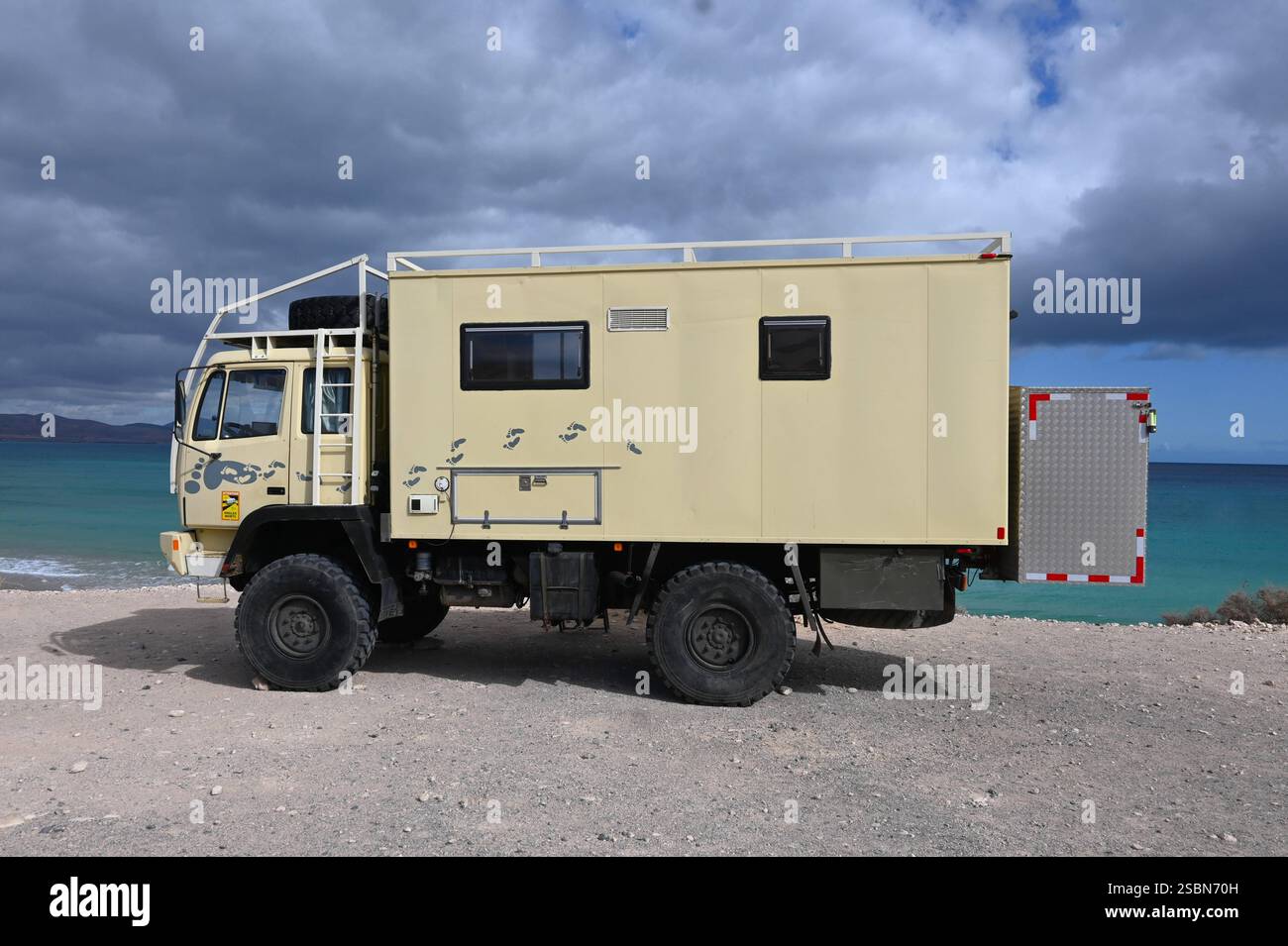 Steyr 4x4 Allrad - Wohnmobil, Camper auf Fuerteventura. Vanlife ...